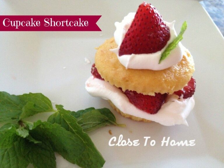 Super Easy Shortcake Recipe- So yummy