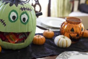 Easy Halloween Entertaining Ideas and One Stop Shopping - Staying Close ...